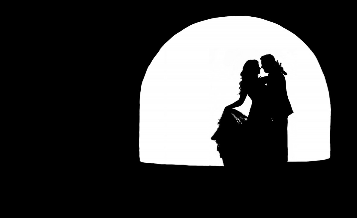 25 de fotografii artistice de nunta in nuante tari de alb si negru