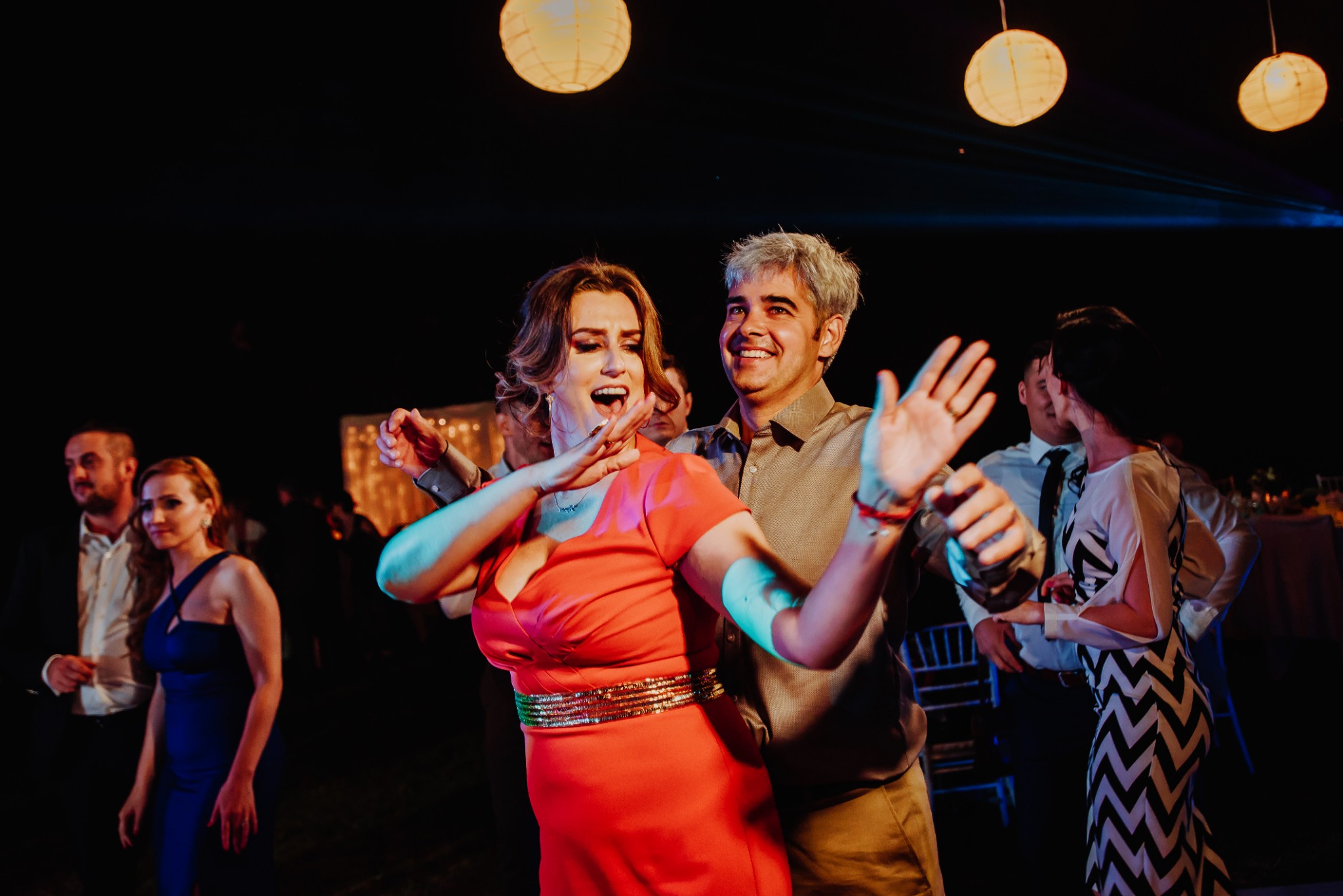 Nunta rustica de basm intr-o poenita de castel la Domeniul Lupas